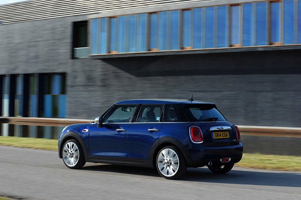 Mini The Mini One 5 Door - 2015 【汽車資料庫 34351】 - 澳門指南 Macau Central